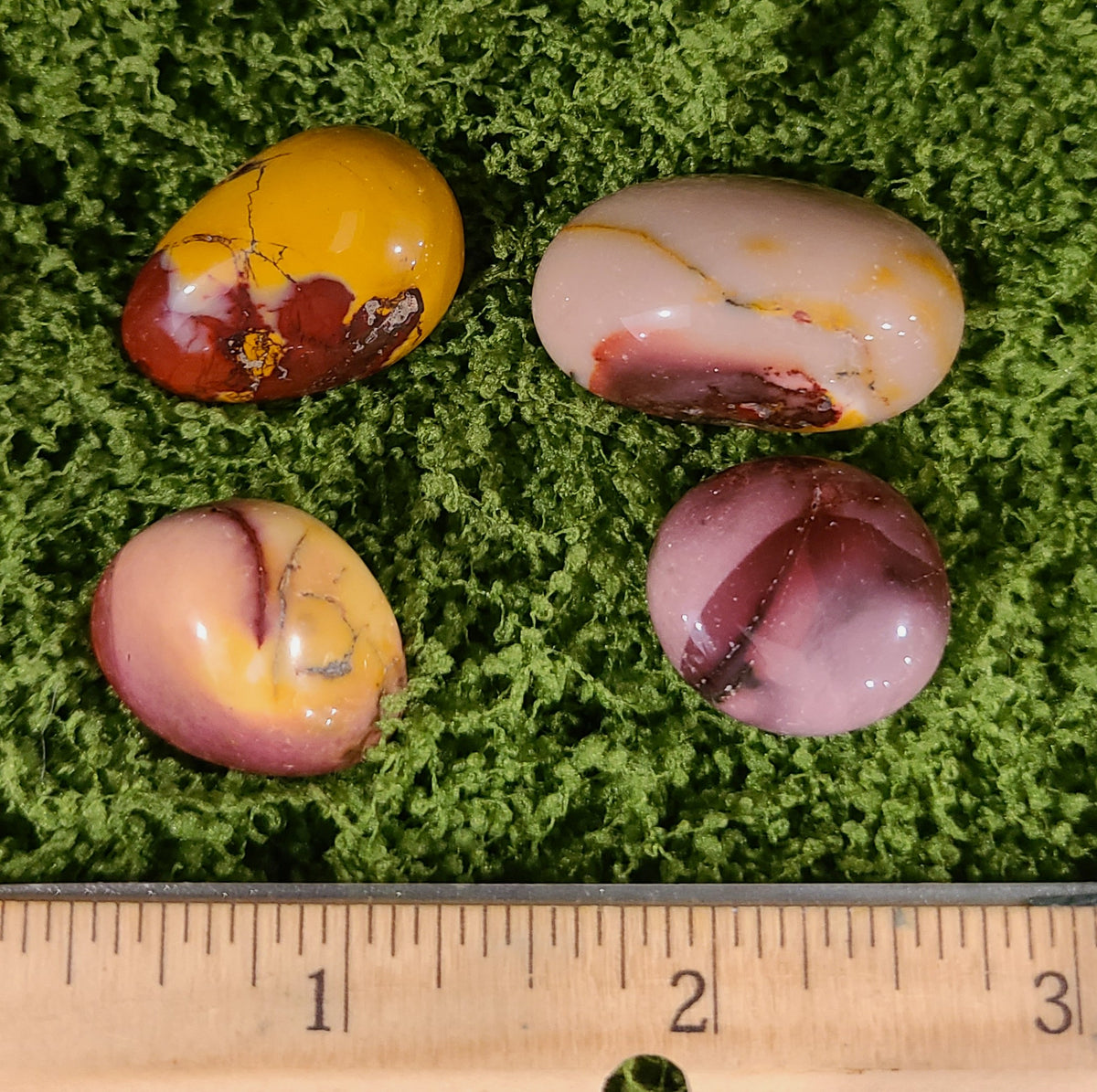 Jasper (Mookaite) tumbled stone – Chlorophyll Culture